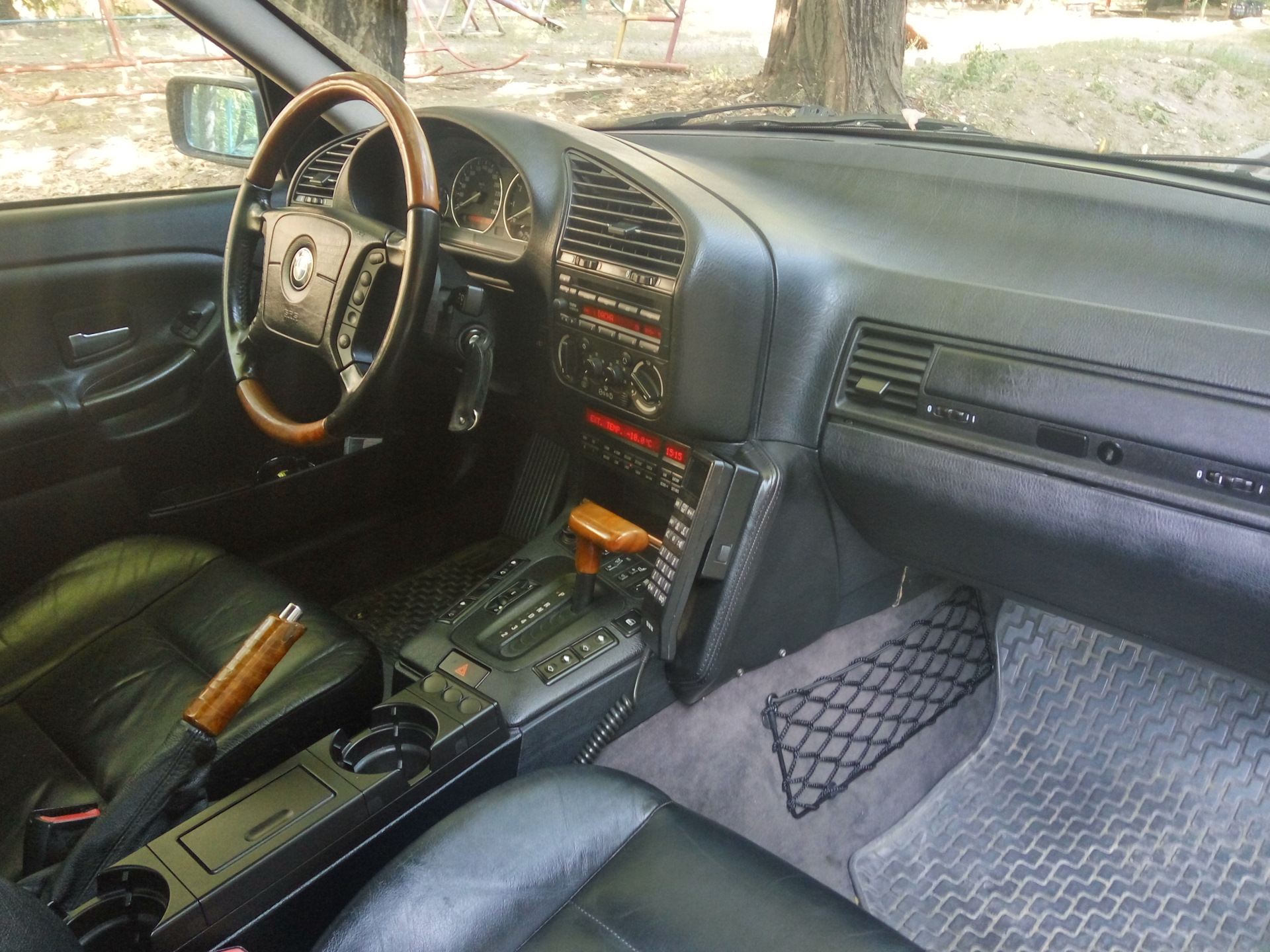 Cd box + сетка в пространстве для ног пассажира — BMW 3 series (E36), 2 ...