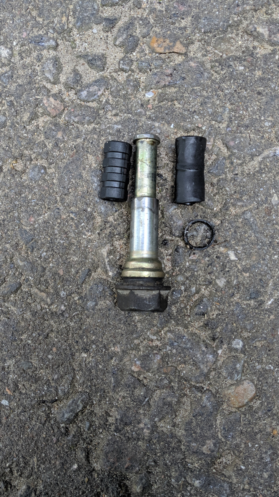 Обслуживание 316 тормозов, обработка порогов, сборка салона, кресло от ...