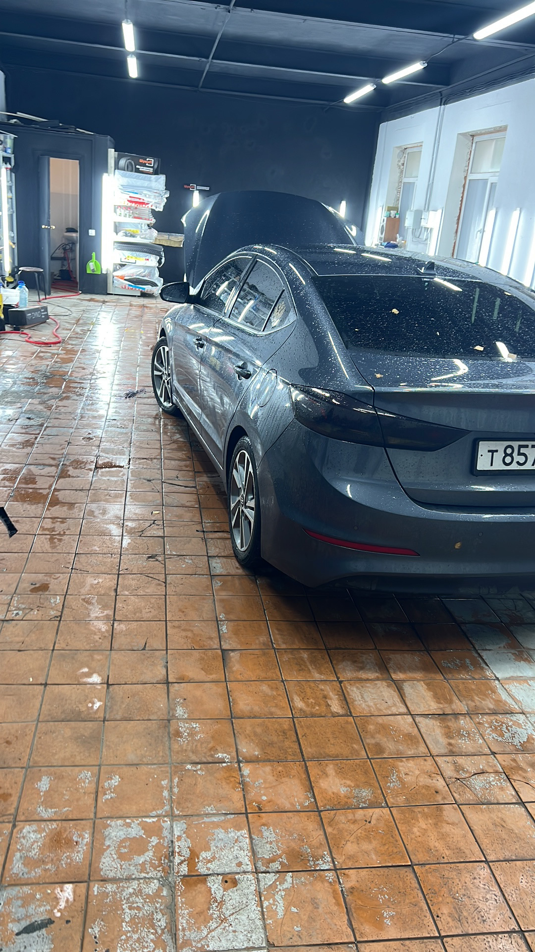 Притемняющая полиуретановая пленка на фары — Hyundai Elantra (6G), 2 л ...