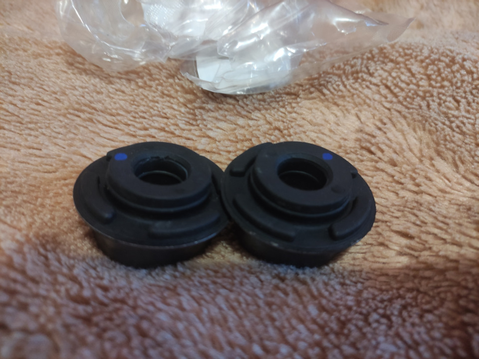 MR126800 Проставка нижней опоры радиатора Mitsubishi | Запчасти на DRIVE2