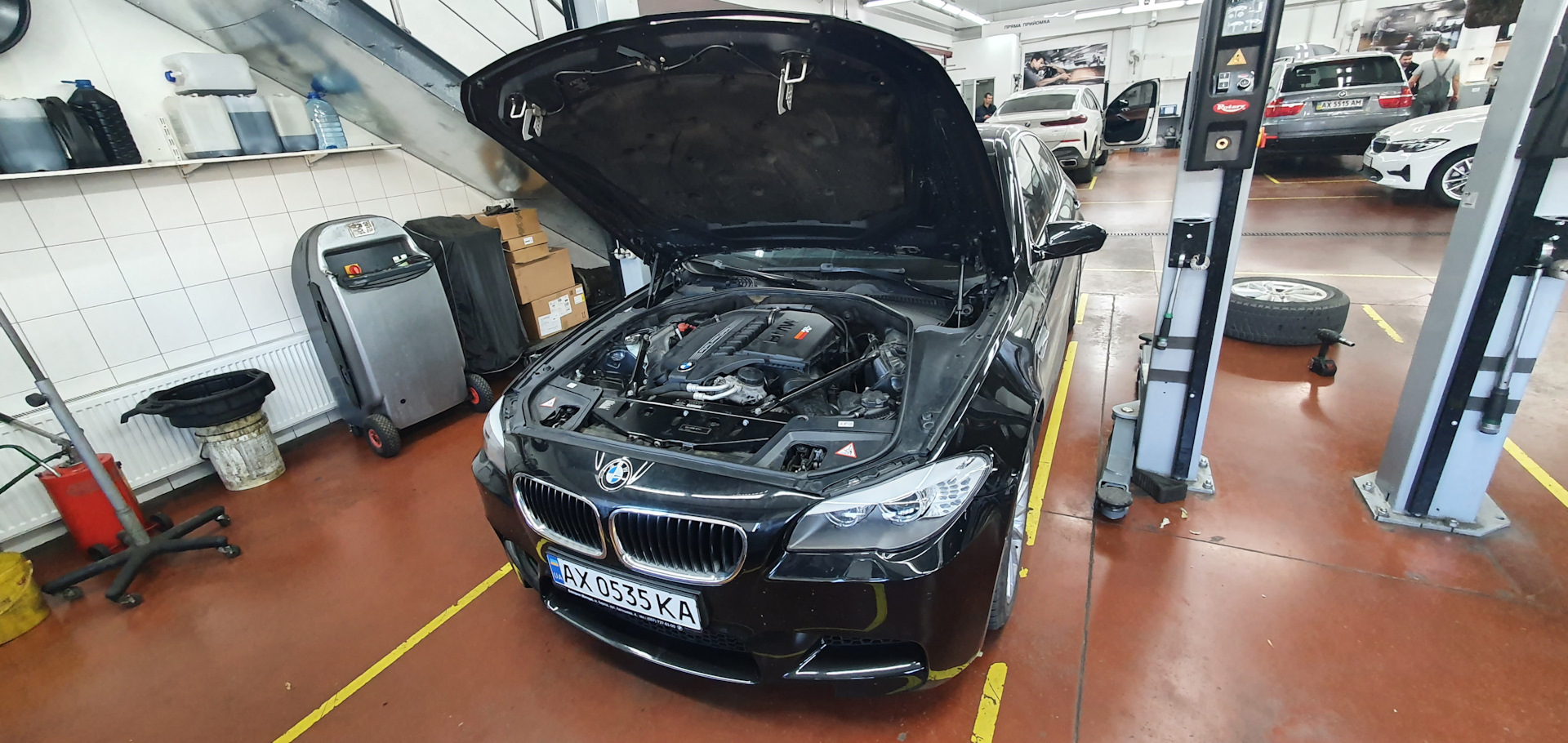 ТО №3, замена клапанов Vanos и клапана давления масла — BMW 5 series ...