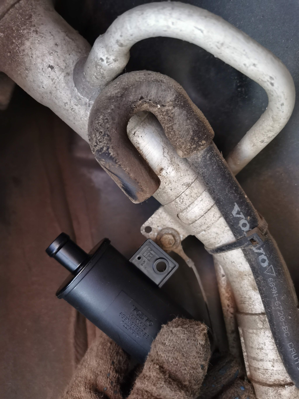 Осеннее обслуживание. Часть 1. Замена абсорбера. — Volvo S80 (2G), 4,4 ...