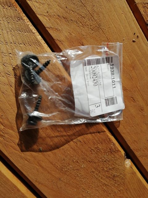 7703017090 Винт крепления кожуха RENAULT | Запчасти на DRIVE2