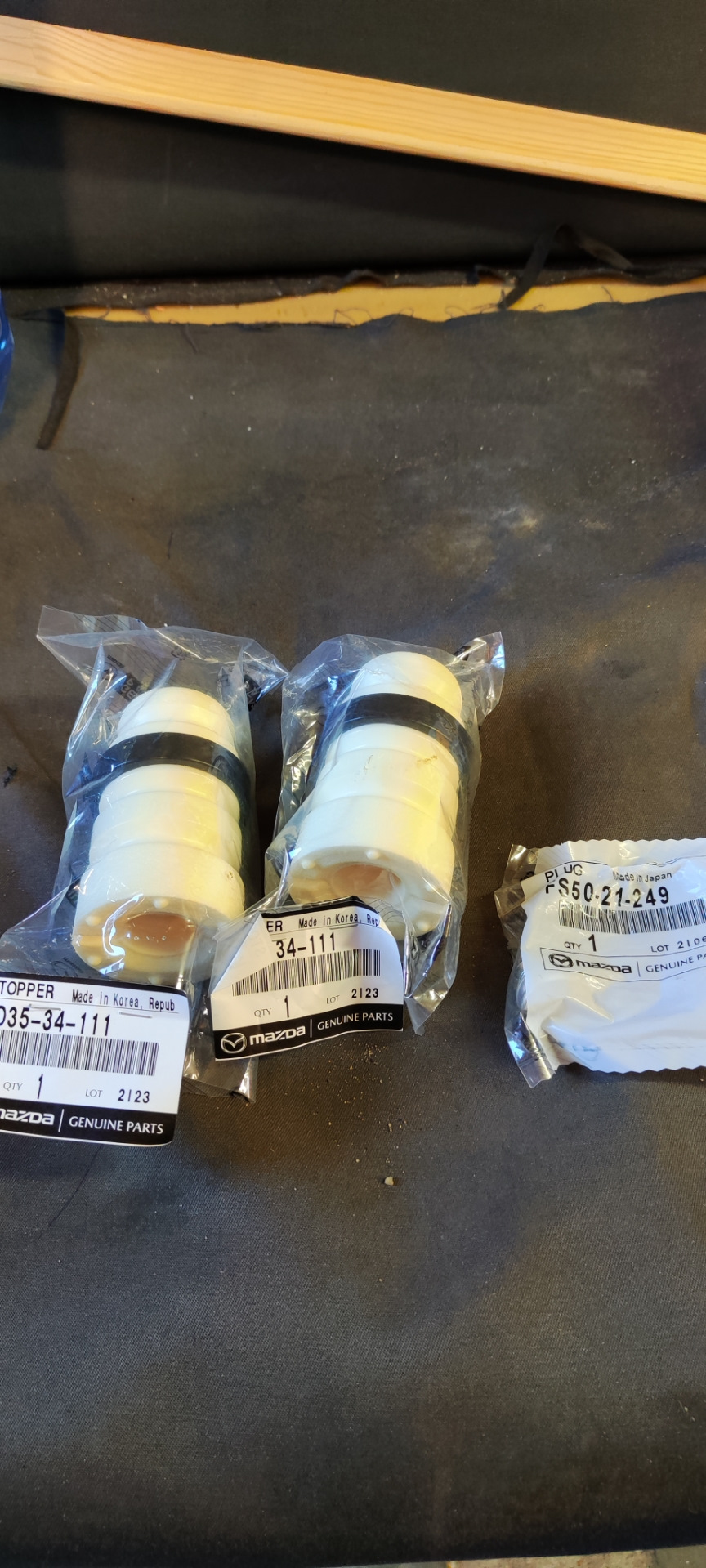 Замена пыльников передних стоек — Mazda CX-5 (1G), 2 л, 2016 года ...