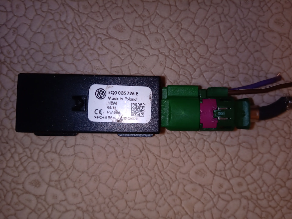 5Q0035726E USB коннектор VAG | Запчасти на DRIVE2