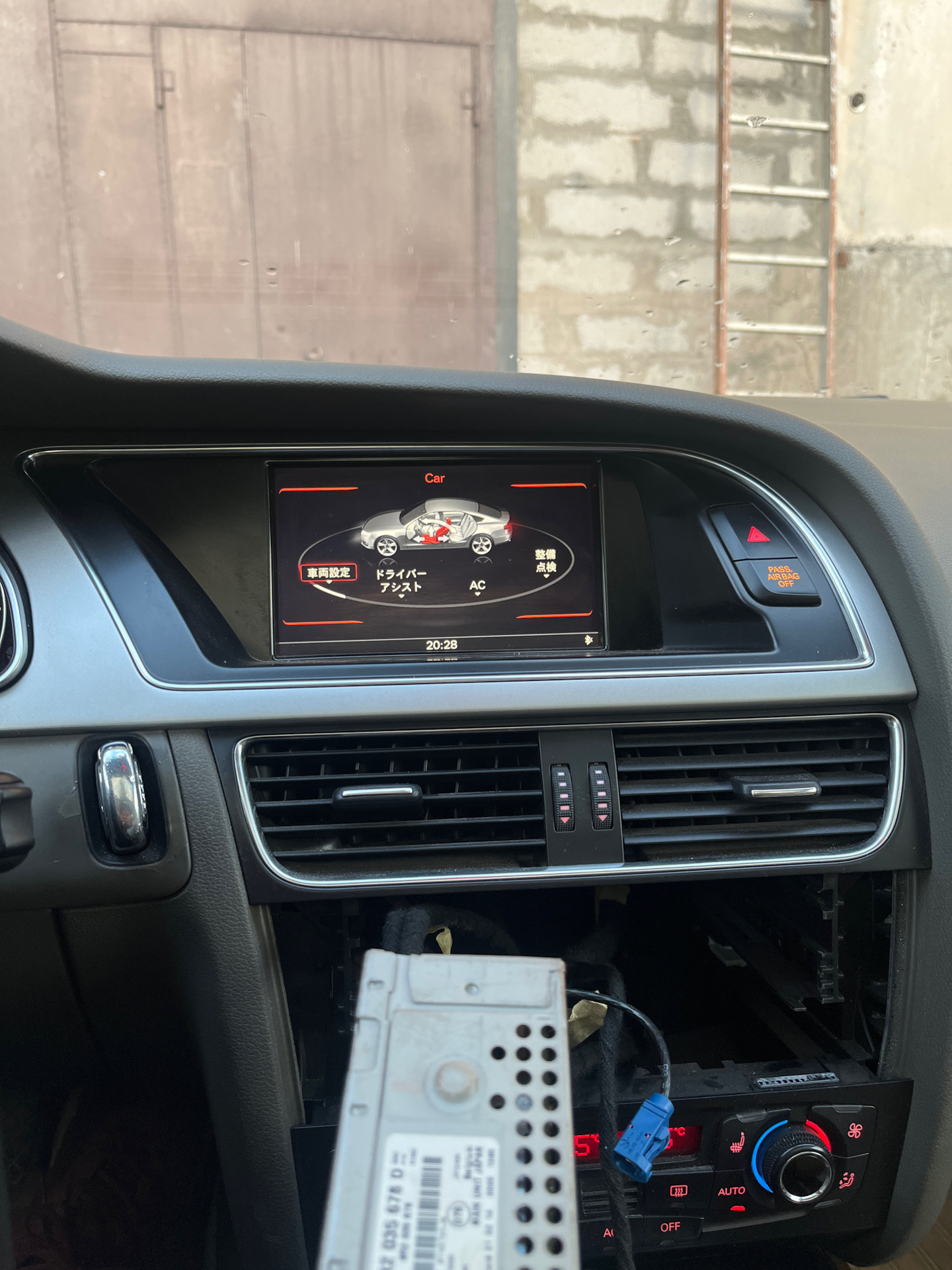 Замена mmi — Audi A5 (1G), 2 л, 2011 года | аксессуары | DRIVE2