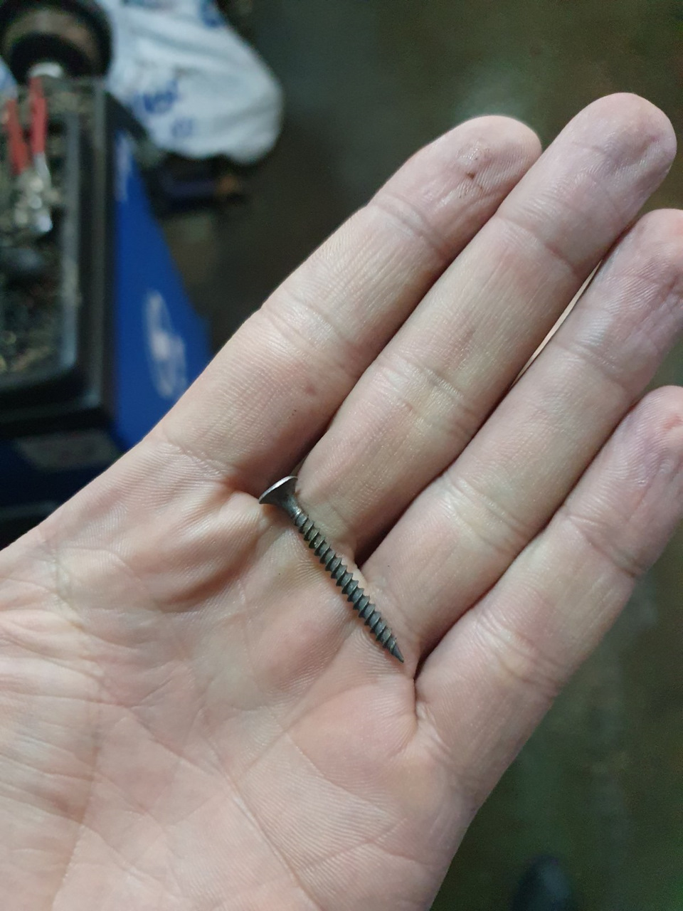 А вот и первый гвоздь, точнее шуруп — Peugeot 5008 (2G), 1,5 л, 2019 ...