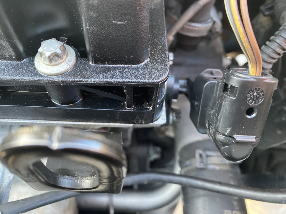 Течь клапанной крышки — DRIVE2