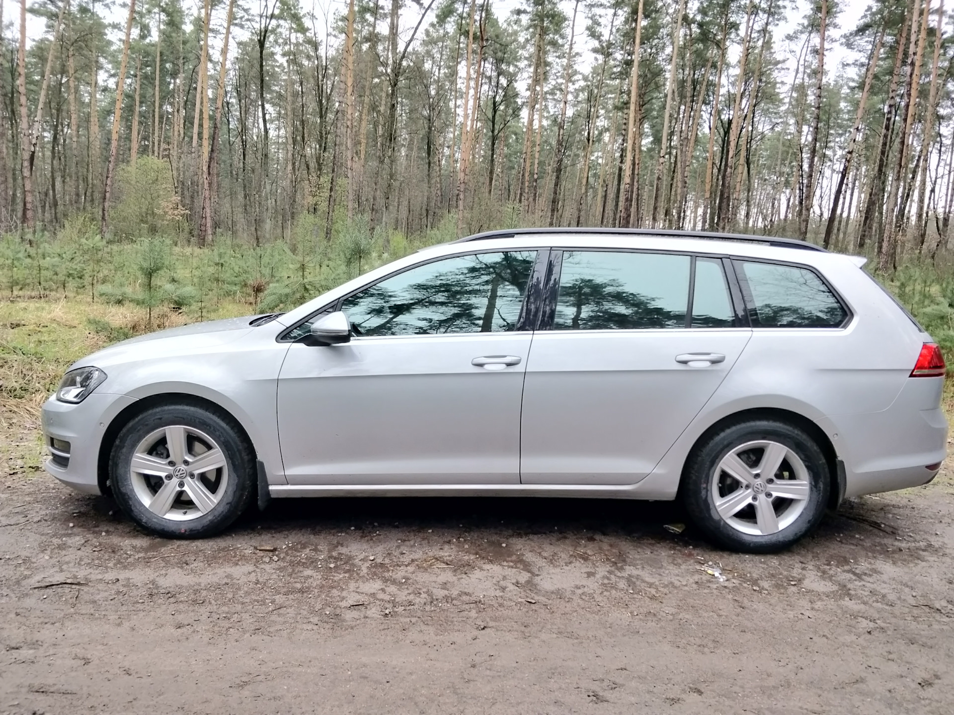Вот и лето пришло: переобулся — Volkswagen Golf Variant (Mk7), 1,6 л ...