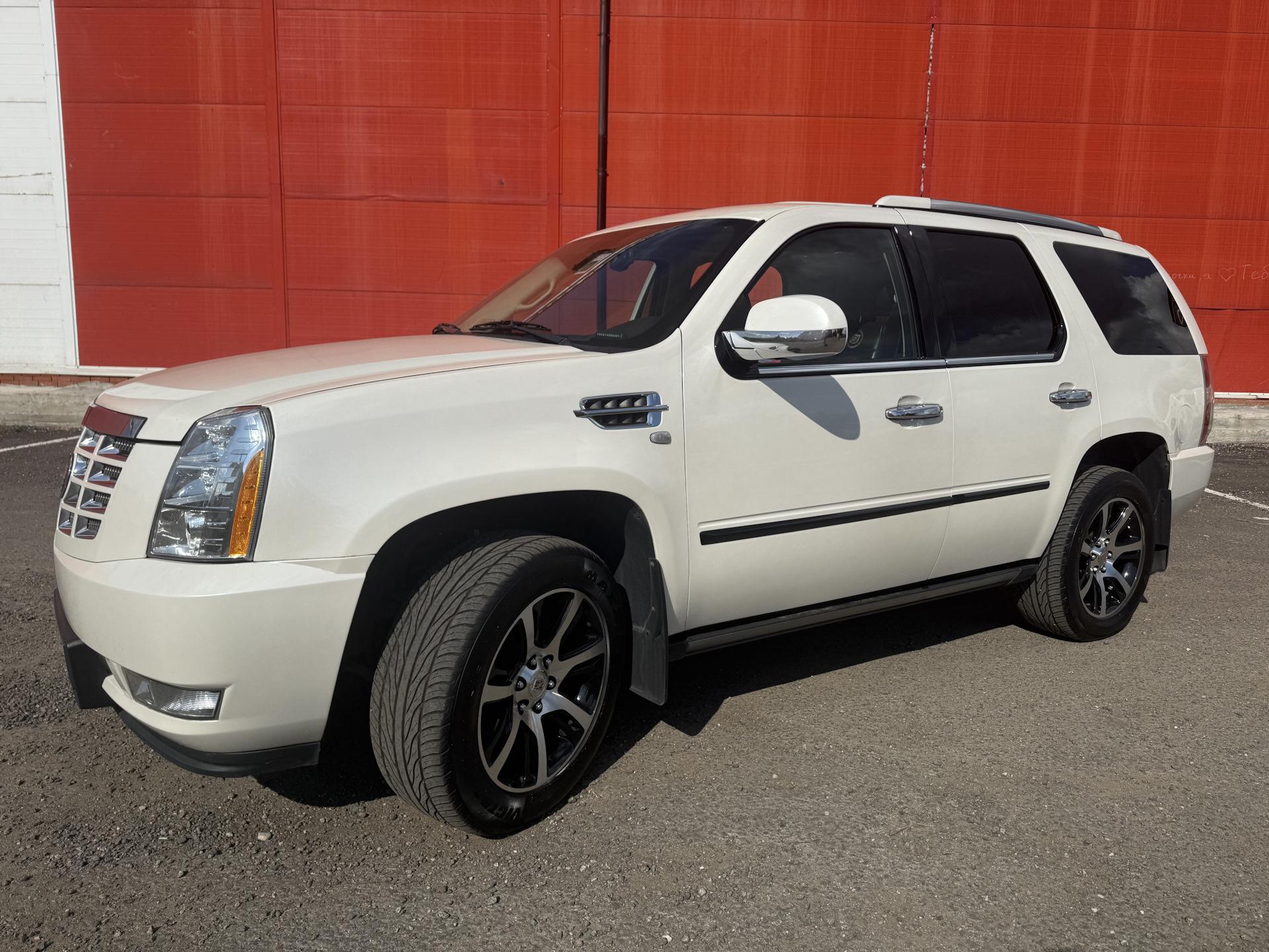 В поисках нового владельца — Cadillac Escalade (3G), 6,2 л, 2010 года ...