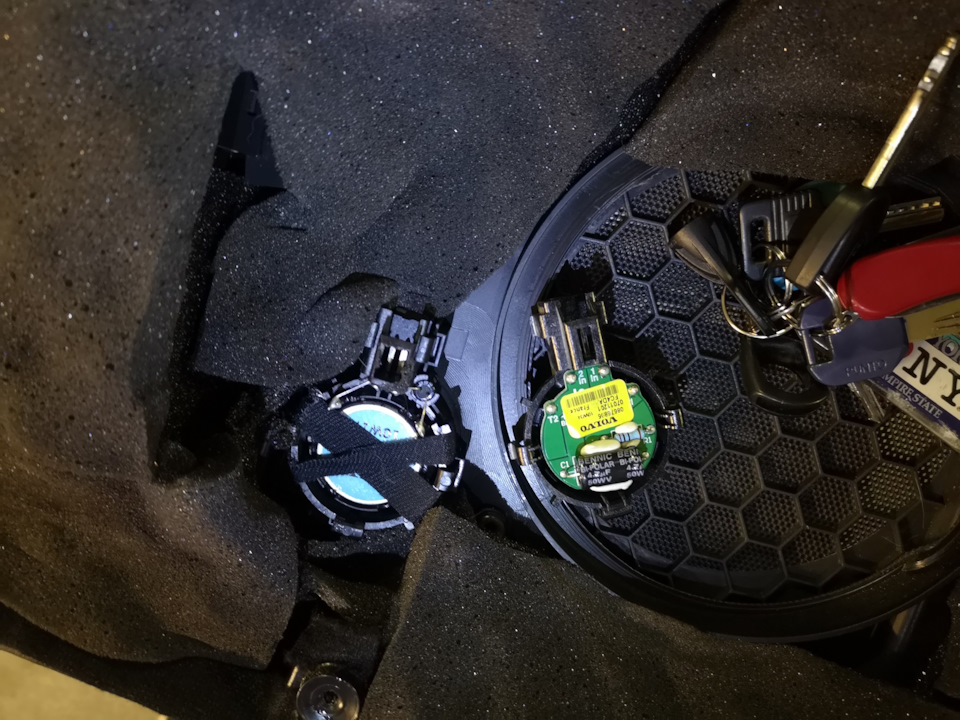 Premium Sound, не без приключений — Volvo XC70 III, 2,4 л, 2010 года ...