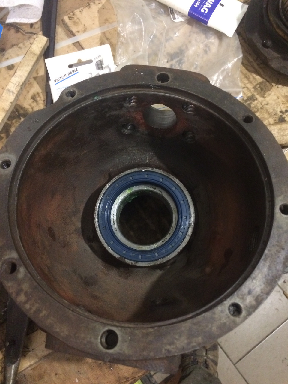 Замена левого шрус переднего моста — Mercedes-Benz G-Class (W463 1G), 3 ...