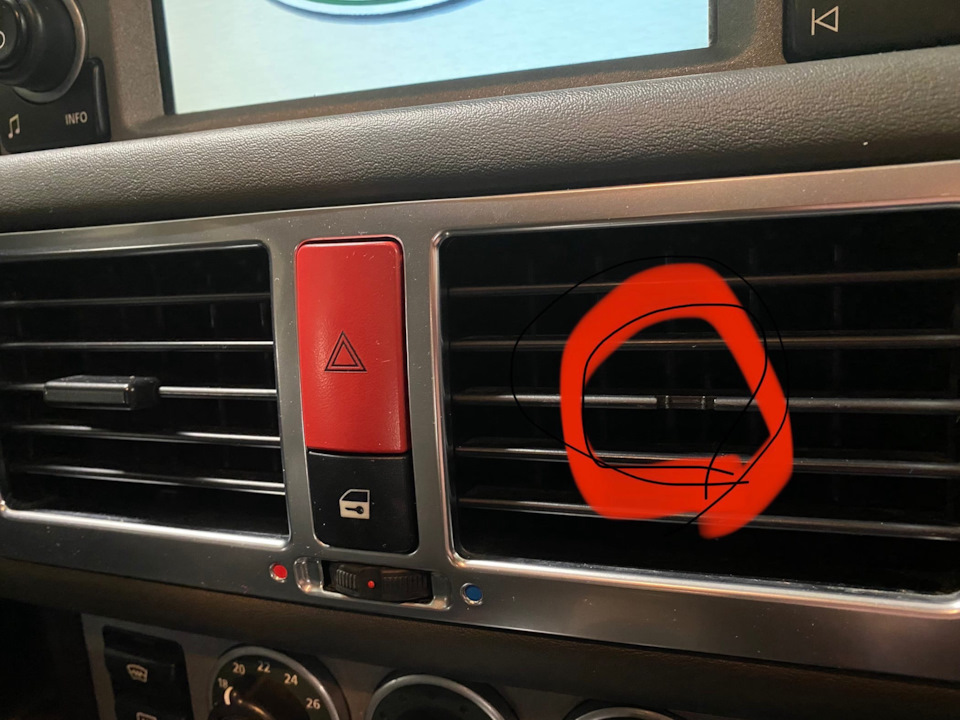 "Чтобы стать царем зверей, мало вести себя по-царски, надо быть царем ...