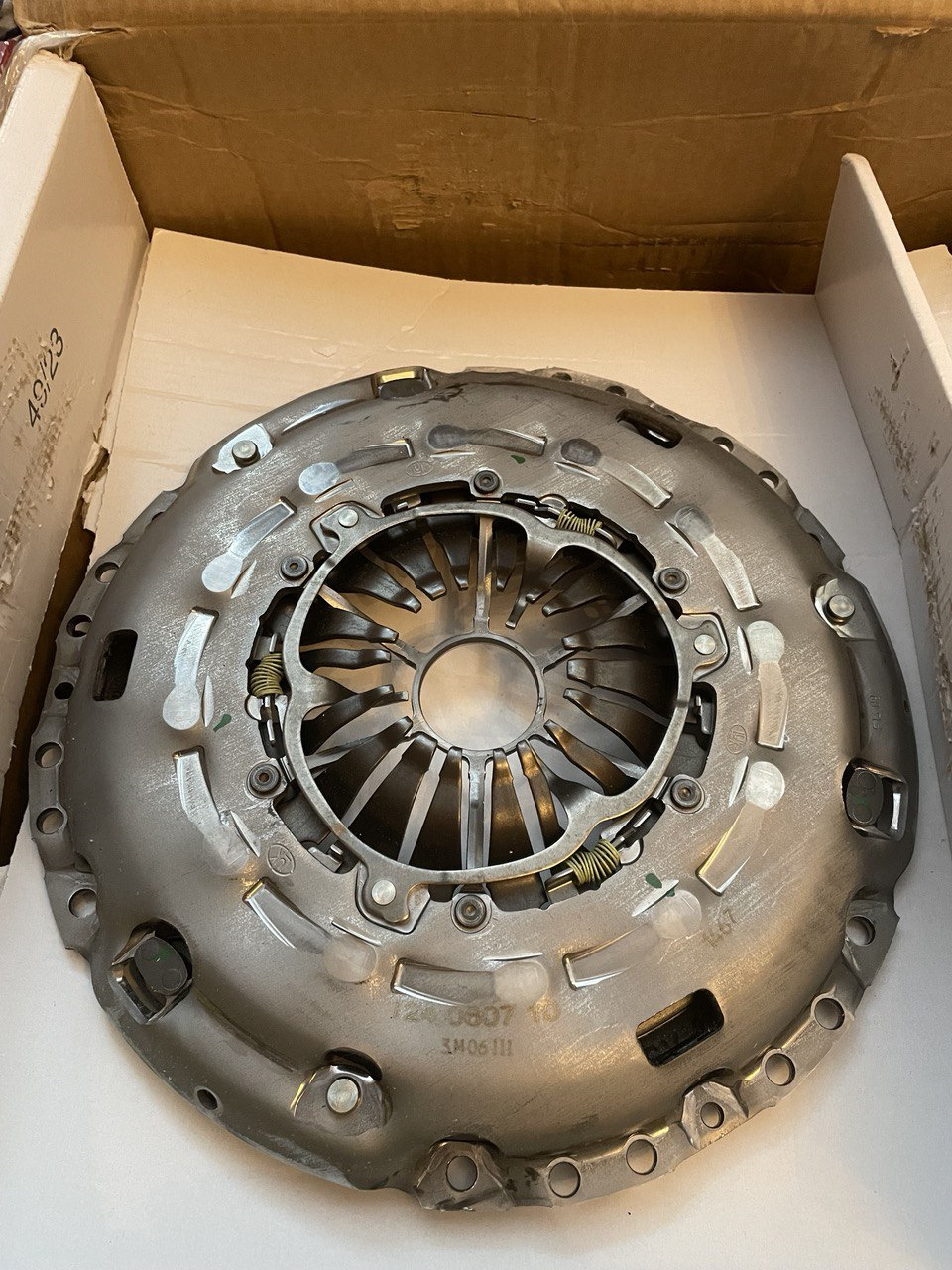 Замена сцепления и маховика — Volkswagen Passat B8, 2 л, 2016 года ...