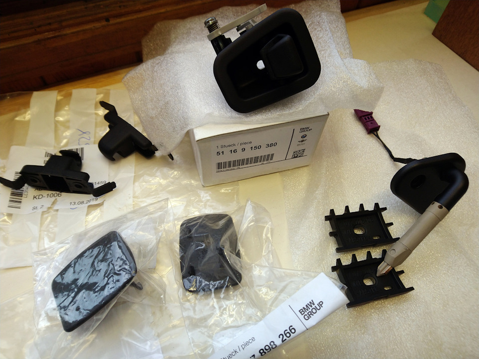 51169150380 Крючок для одежды BMW | Запчасти на DRIVE2