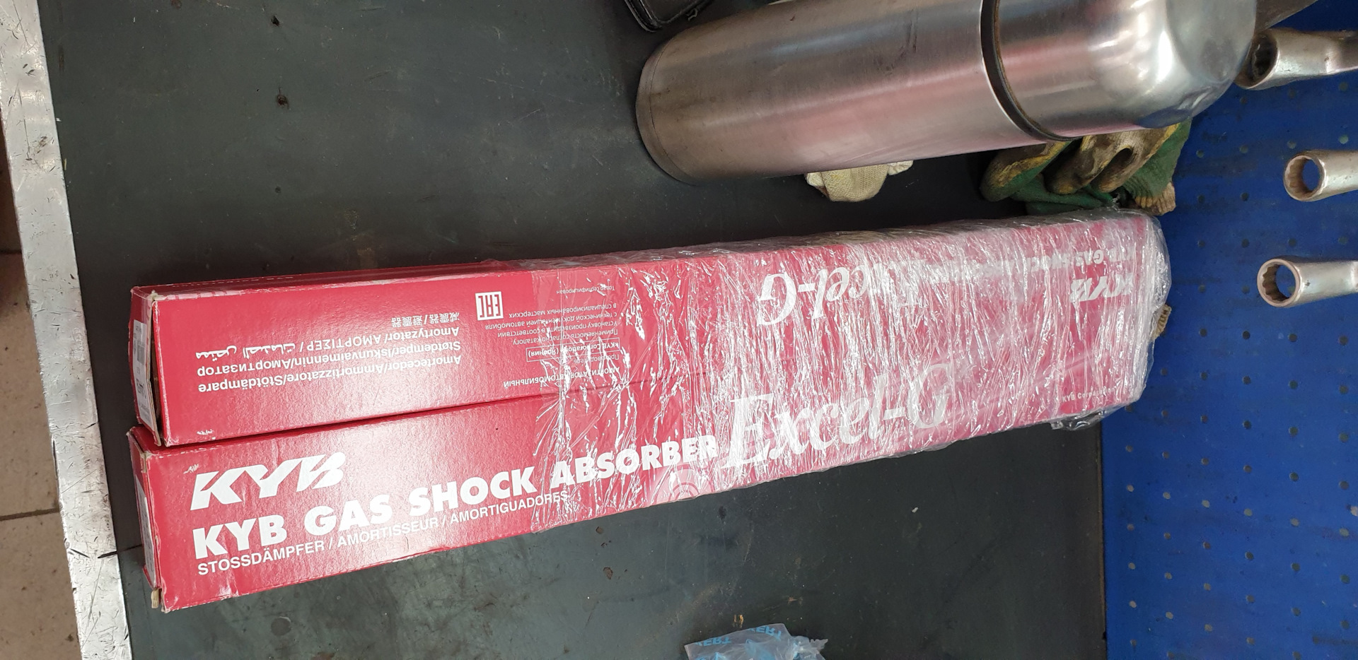 Замена амортизаторов вкруг на KYB — Skoda Yeti, 1,8 л, 2016 года ...