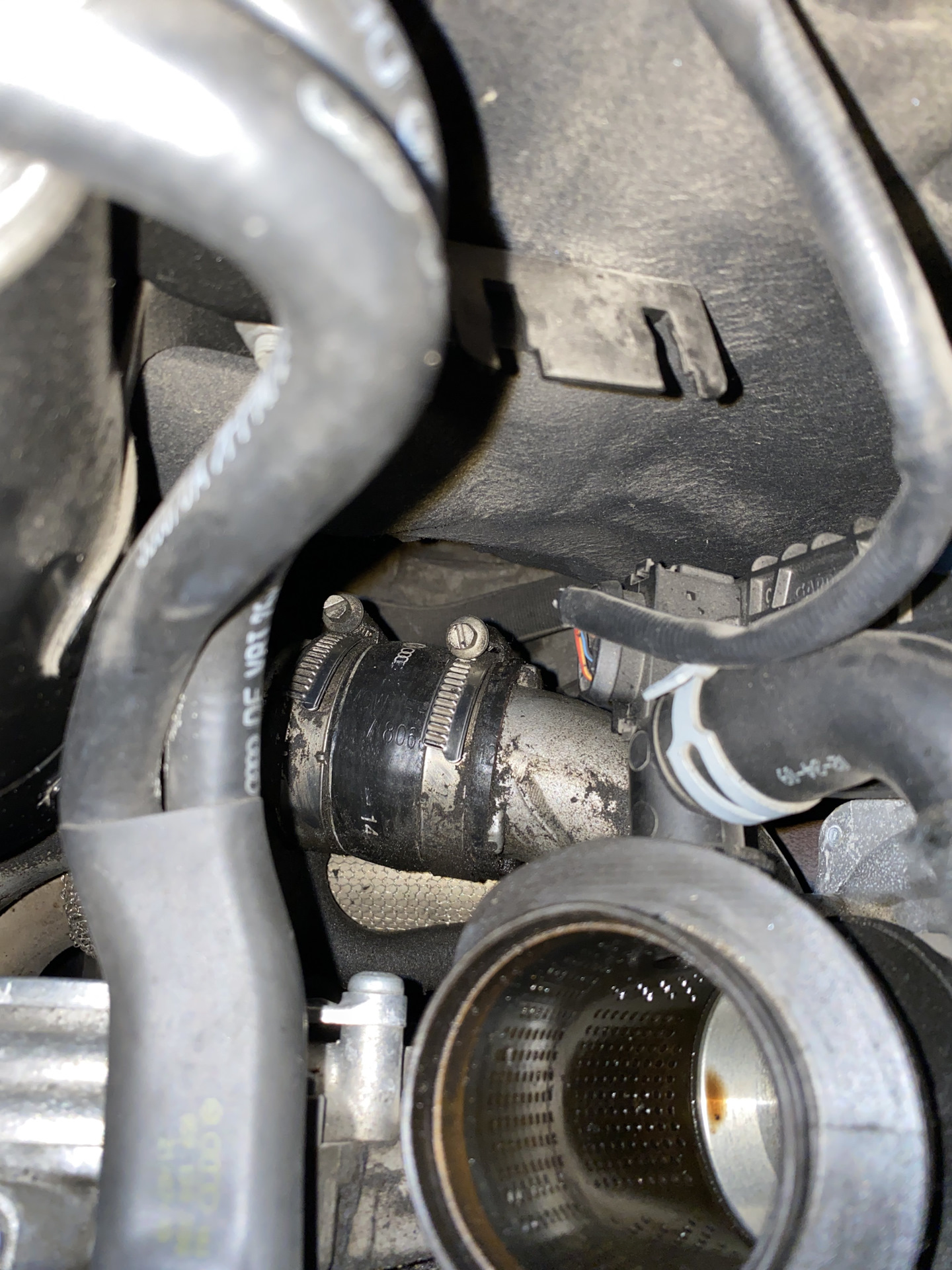 Замена крышек, колец форсунок — Audi A6 (C6), 3 л, 2010 года | визит на ...