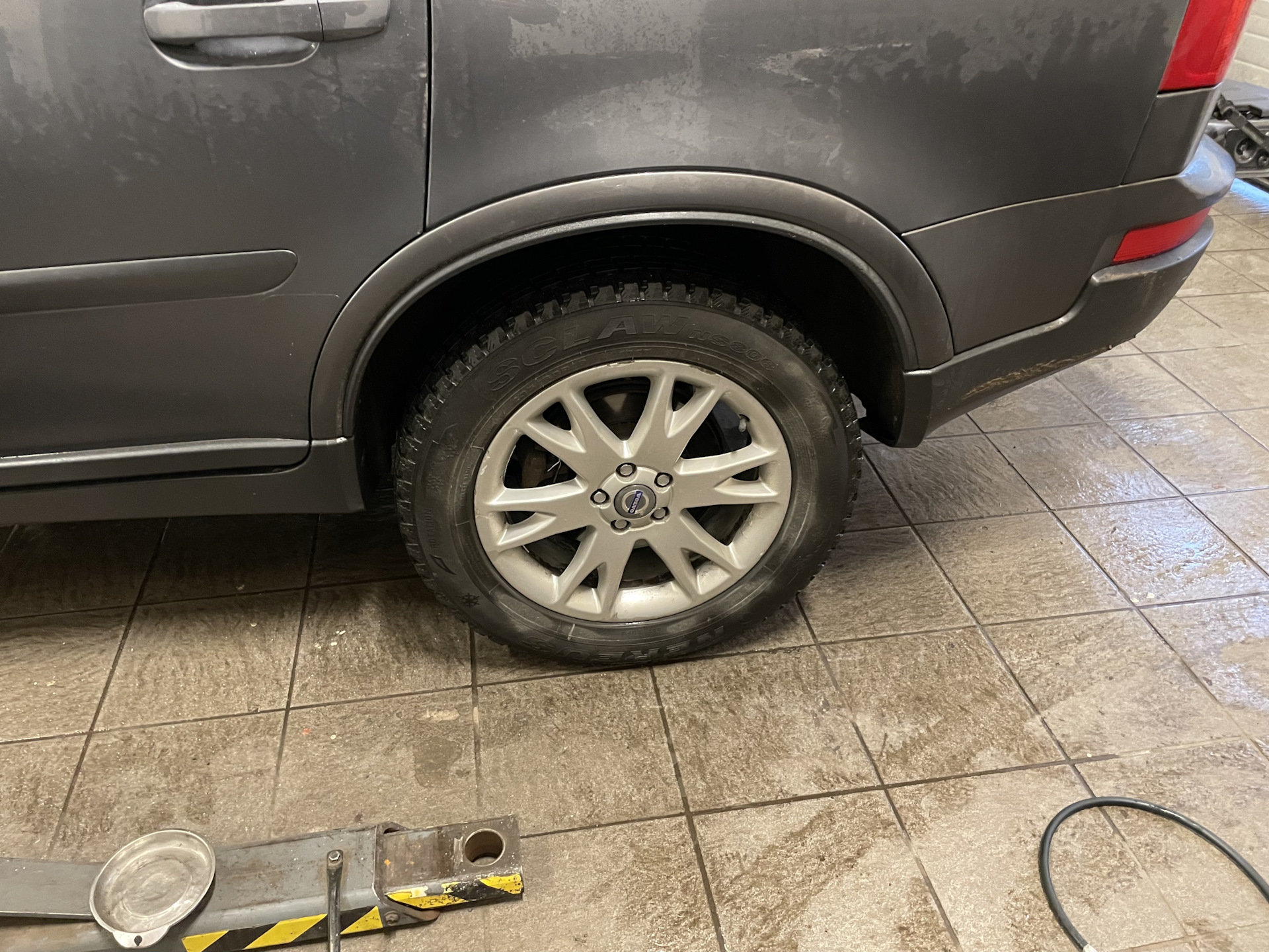 Нашел Vulcanis 19 — ннада? — Volvo XC90 (1G), 2,4 л, 2008 года ...