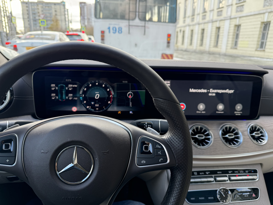 Пробег за год — 300 км! Очередное ТО. — Mercedes-Benz E-Class Coupe ...