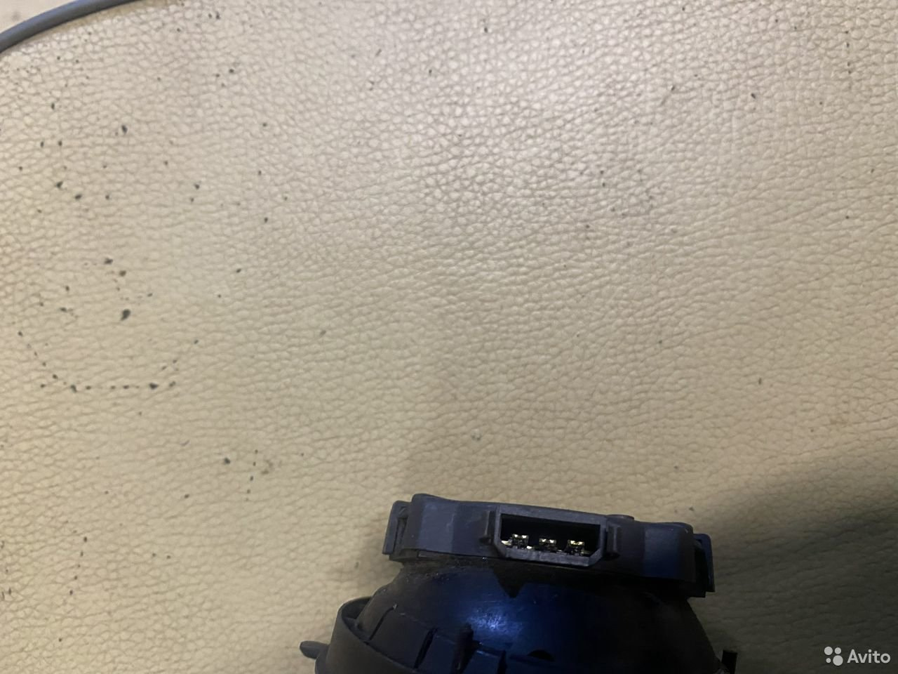 Замена моторчика положения зеркала — Volvo S60 (1G), 2,4 л, 2006 года ...