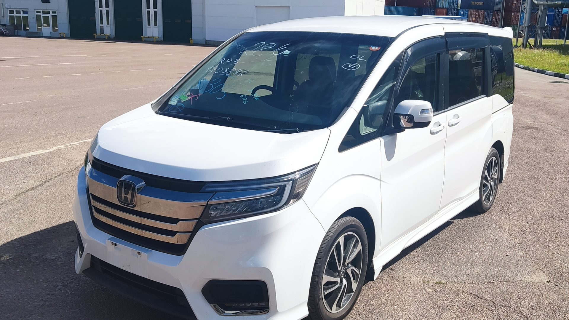 Honda Stepwgn (5G) 1.5 бензиновый 2017 | на DRIVE2