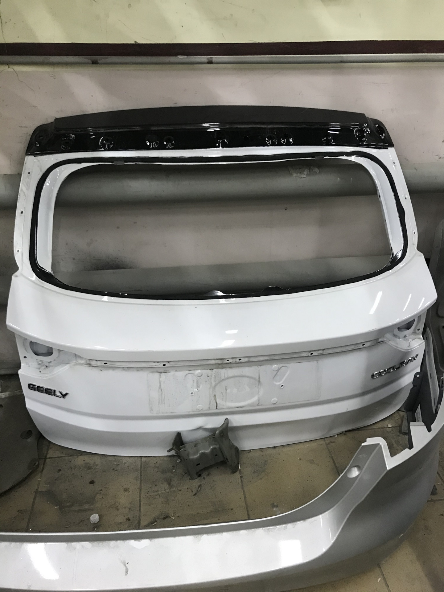 Кузовной ремонт после удара сзади. — Geely Coolray (1G), 1,5 л, 2020 ...