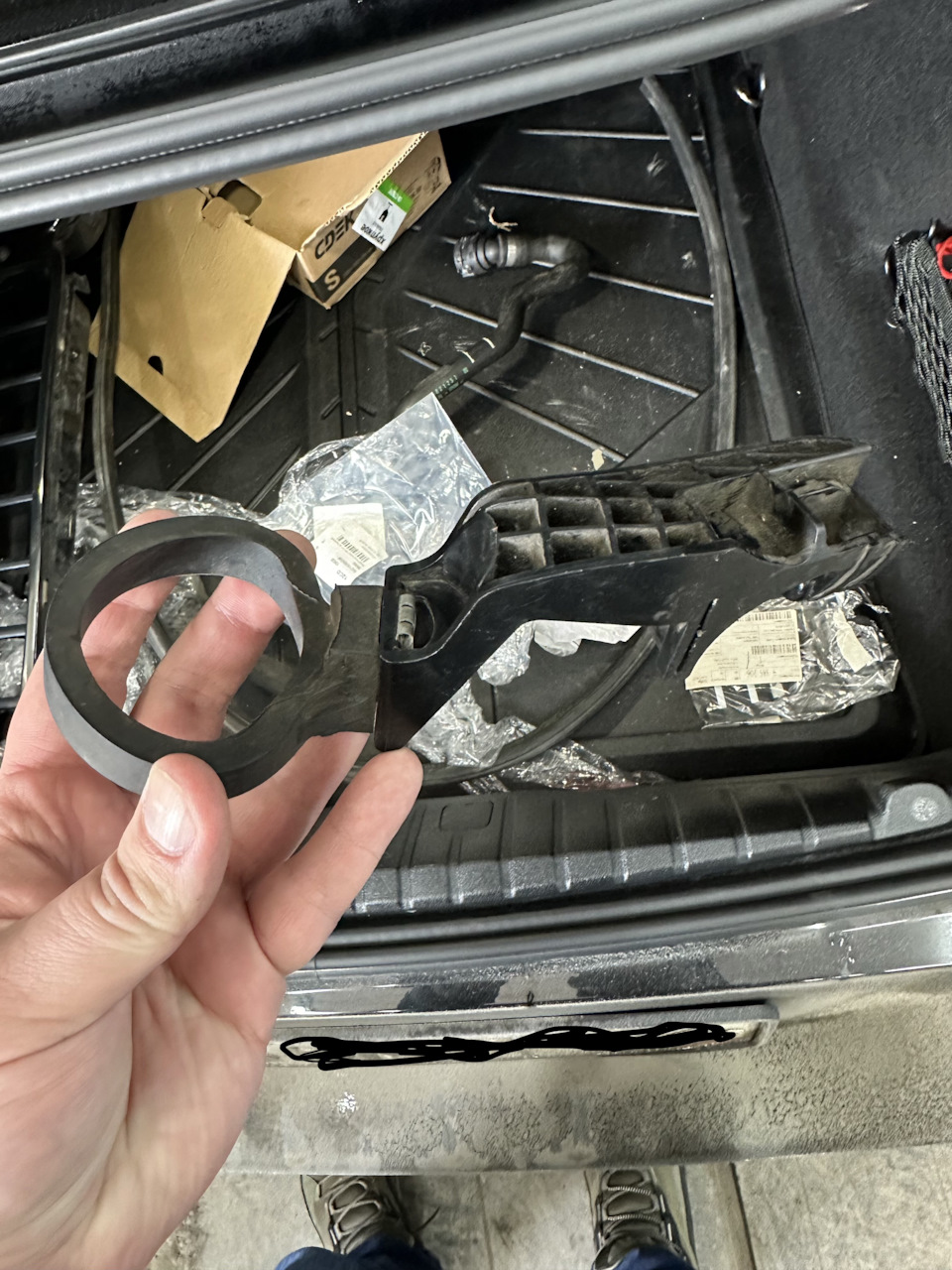 Дополнительная помпа — BMW 8 series (G15), 3 л, 2019 года | тюнинг | DRIVE2