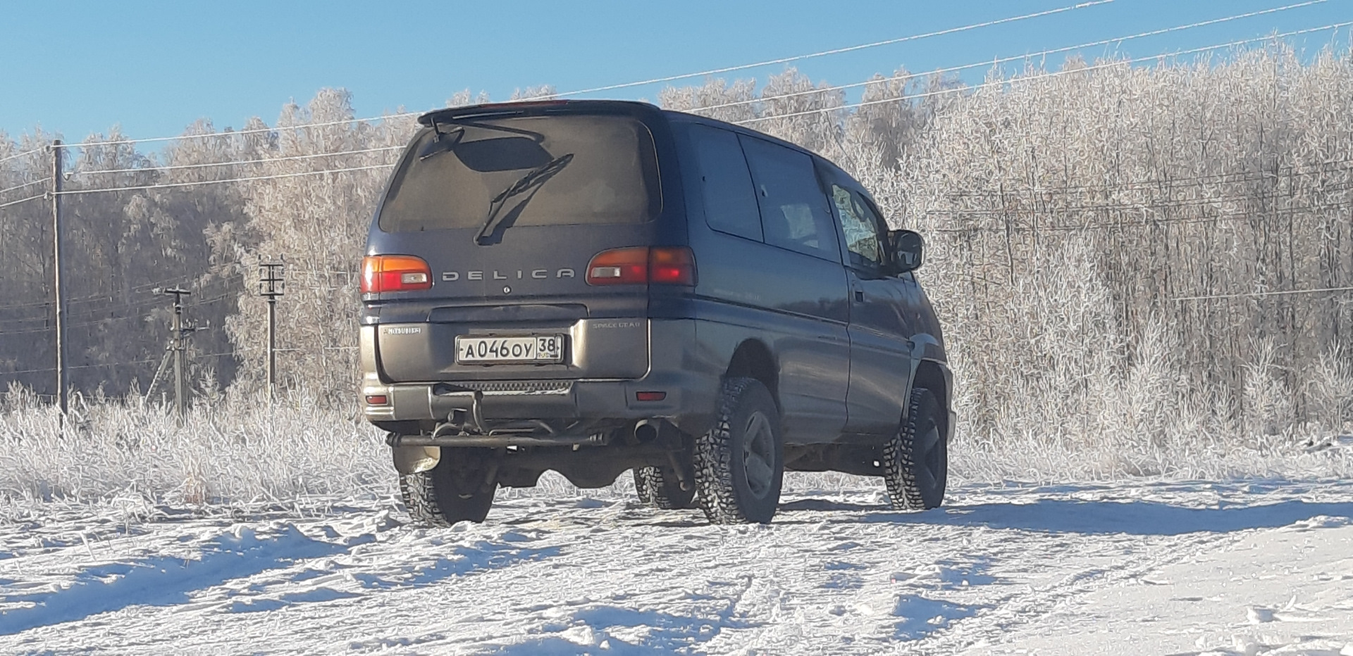 Зимнее утро — Mitsubishi Delica (L400), 2,8 л, 1997 года | просто так | DRIVE2