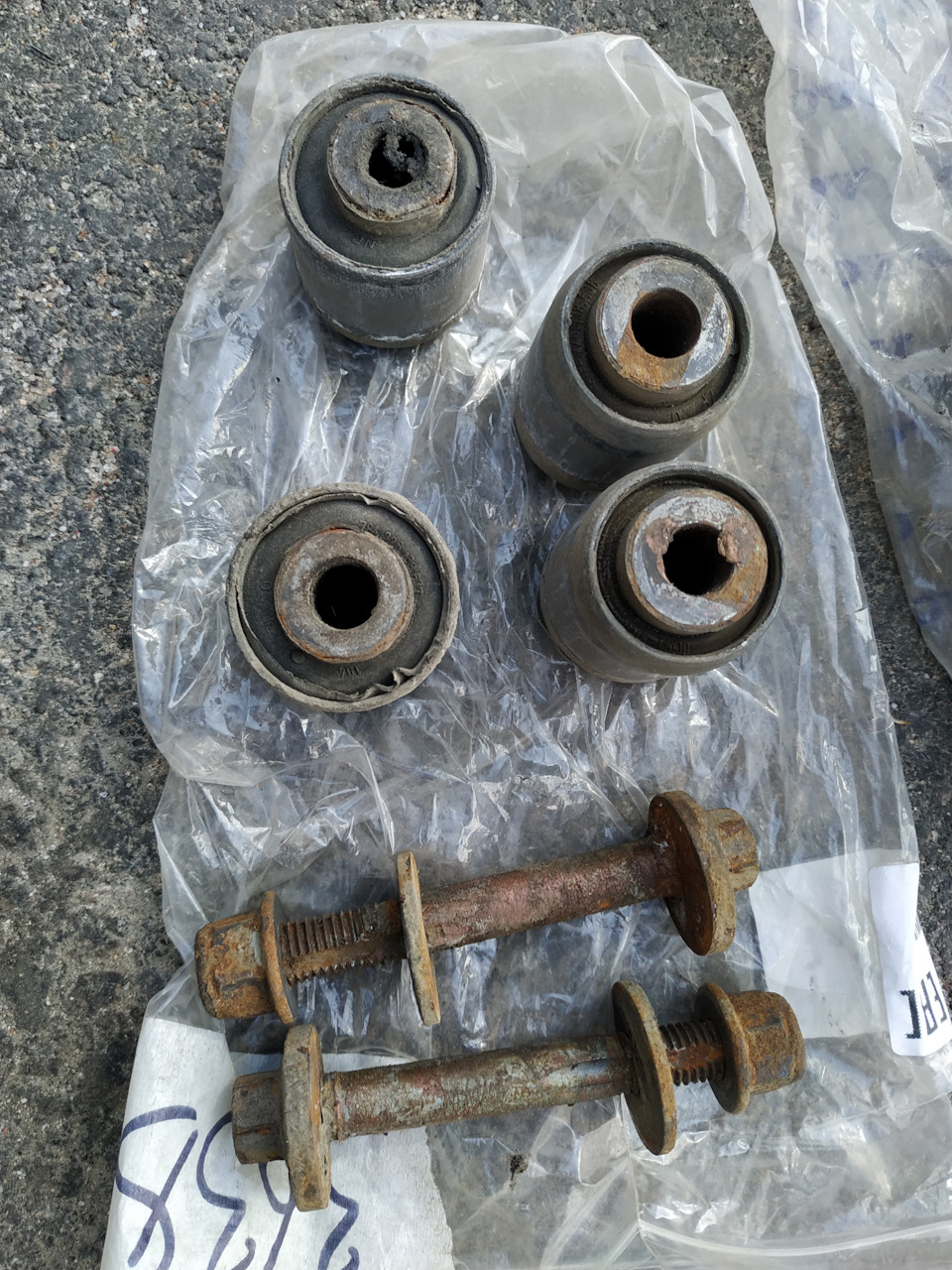 Замена с/б задней подвески — Volvo XC60 (1G), 2,4 л, 2014 года | визит ...