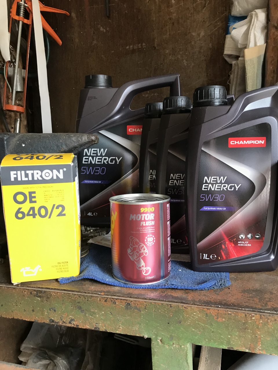 30. Плановая замена масла в ДВС — Mercedes-Benz E-Class (W212), 3,5 л ...