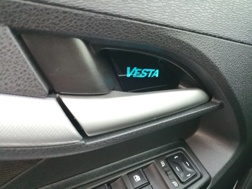 Подсветка в ручки VESTA — Lada Vesta (1G), 1,6 л, 2018 года | стайлинг ...