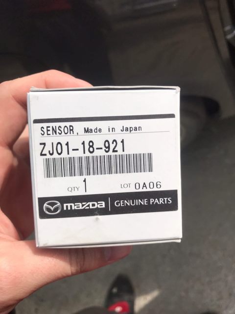 ZJ0118921 Датчик детонации двигателя MAZDA | Запчасти на DRIVE2