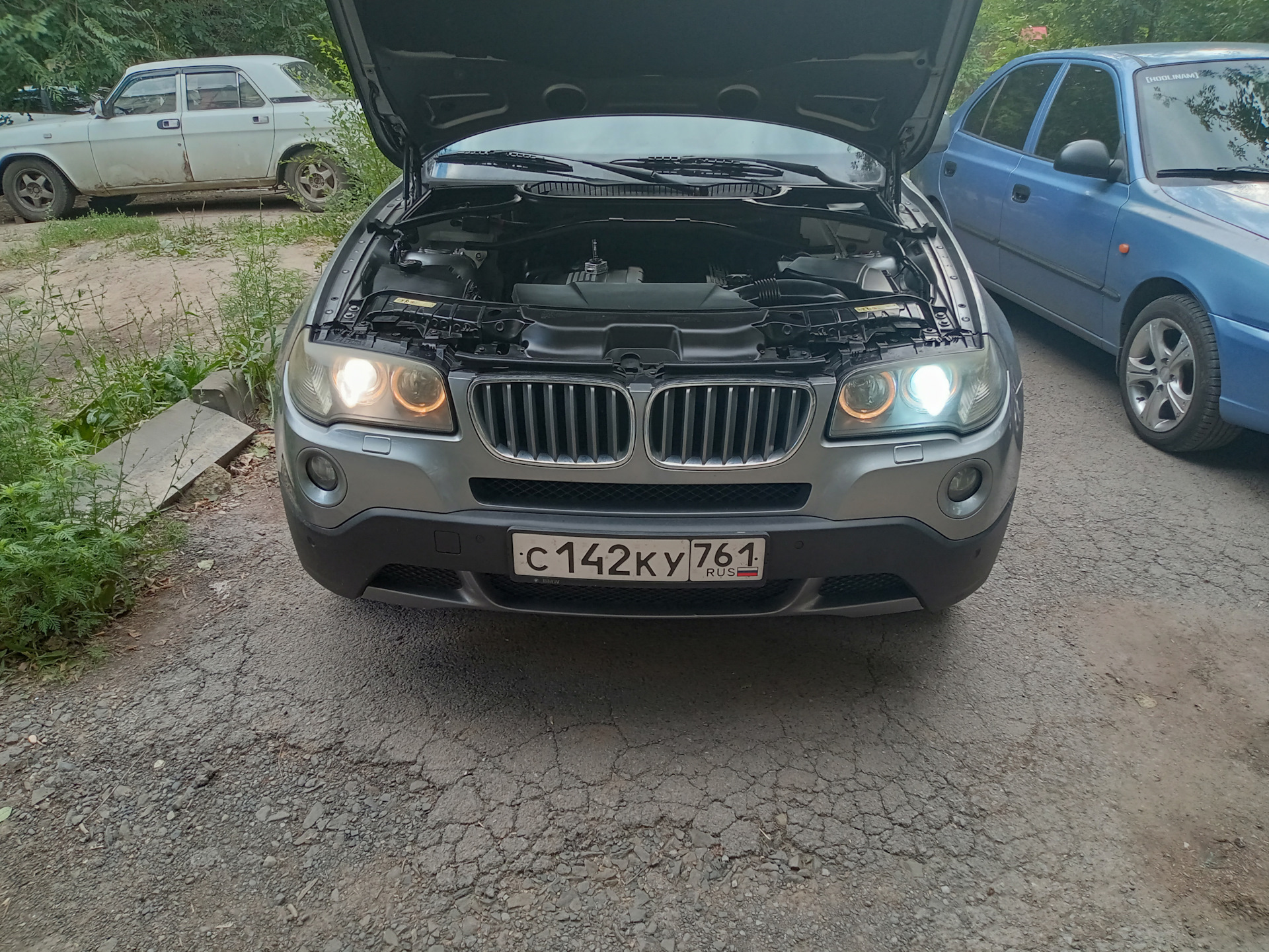 Замена ламп ближнего света — BMW X3 (E83), 2,5 л, 2007 года | своими руками | DRIVE2