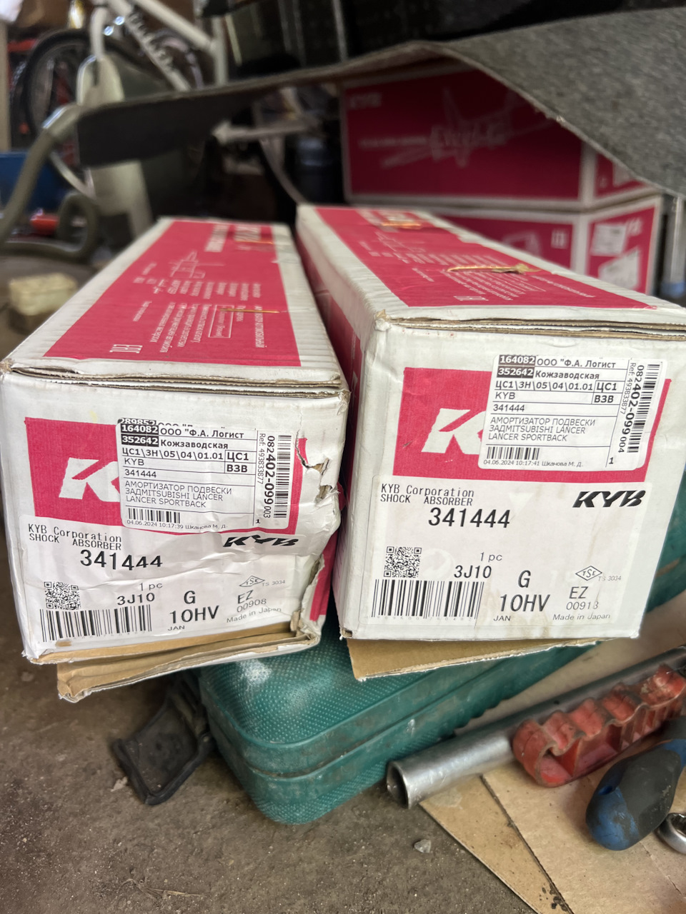 Замена задних амортизаторов — Mitsubishi Lancer X, 1,8 л, 2008 года ...