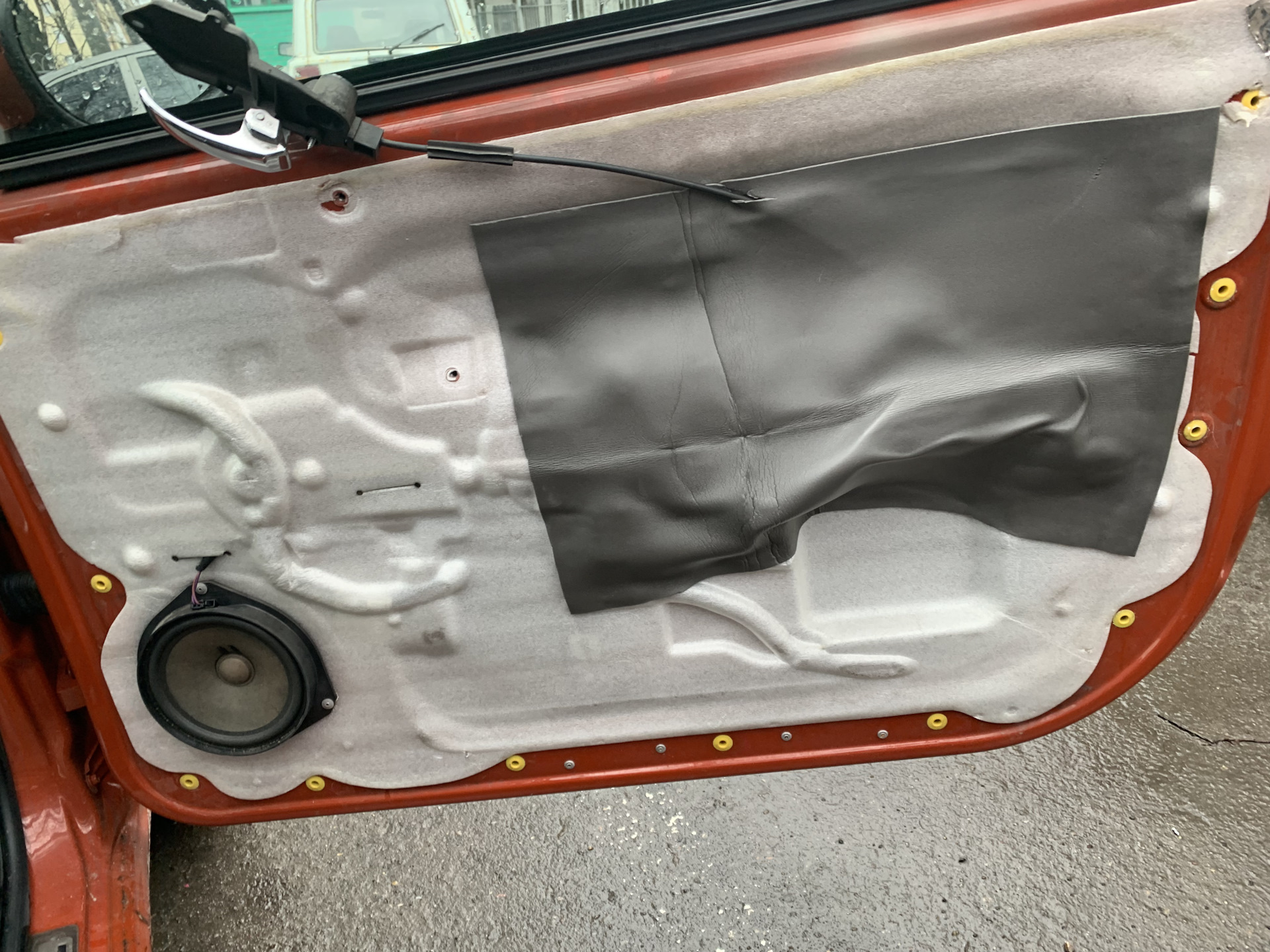 Дверная ручка опять. Надеюсь всё — FIAT 500 (1G), 1,4 л, 2008 года ...