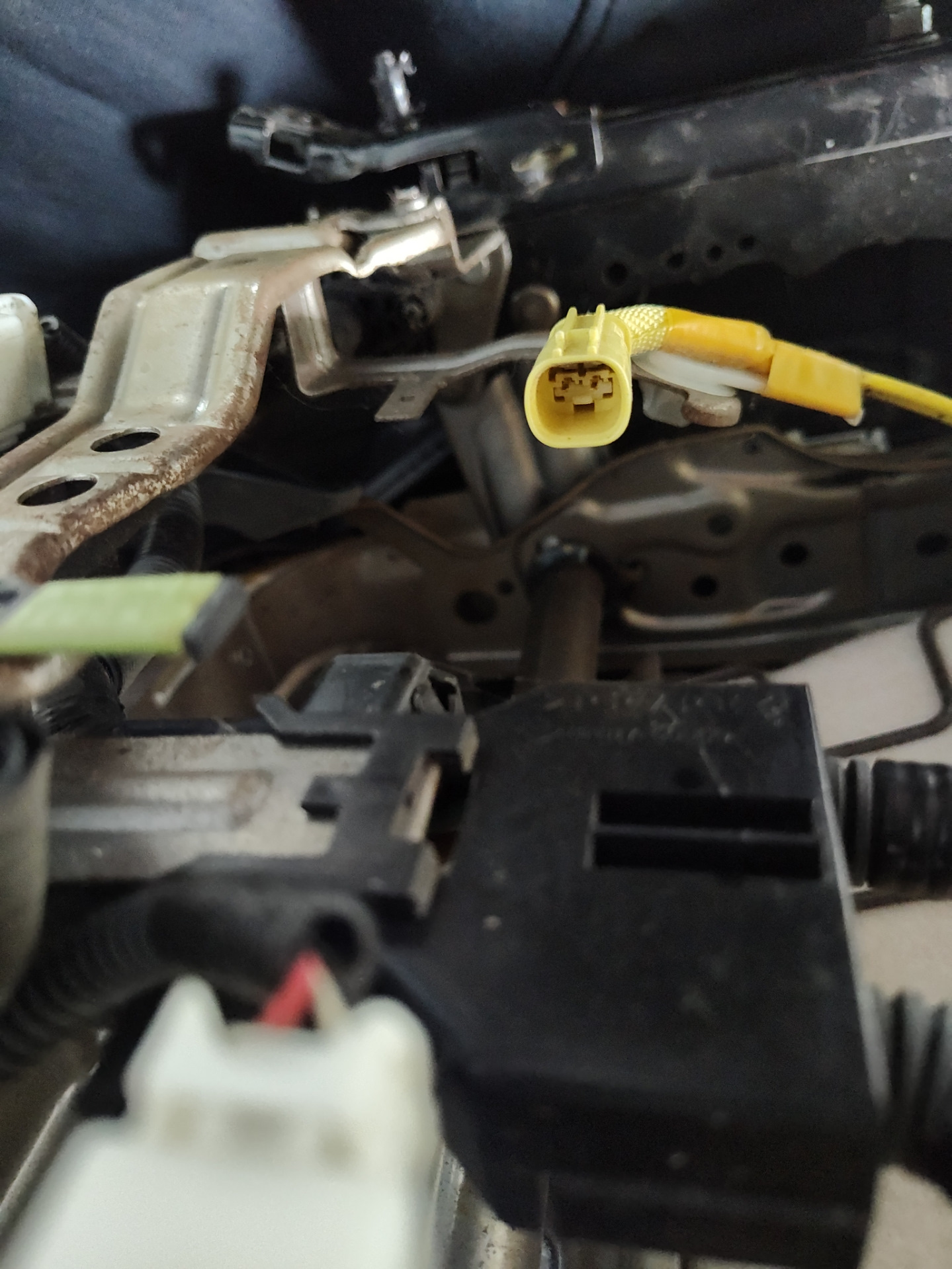 Салон от Toyota Crown GRS 184 часть 1 — Toyota Avensis II, 1,8 л, 2004 ...