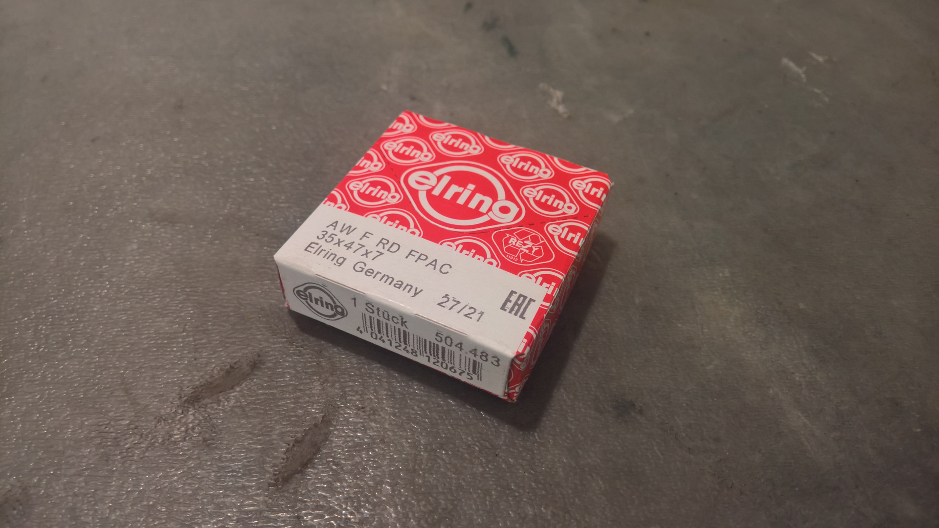 Elring 504.483 — правильный аналог переднего сальника коленвала ...