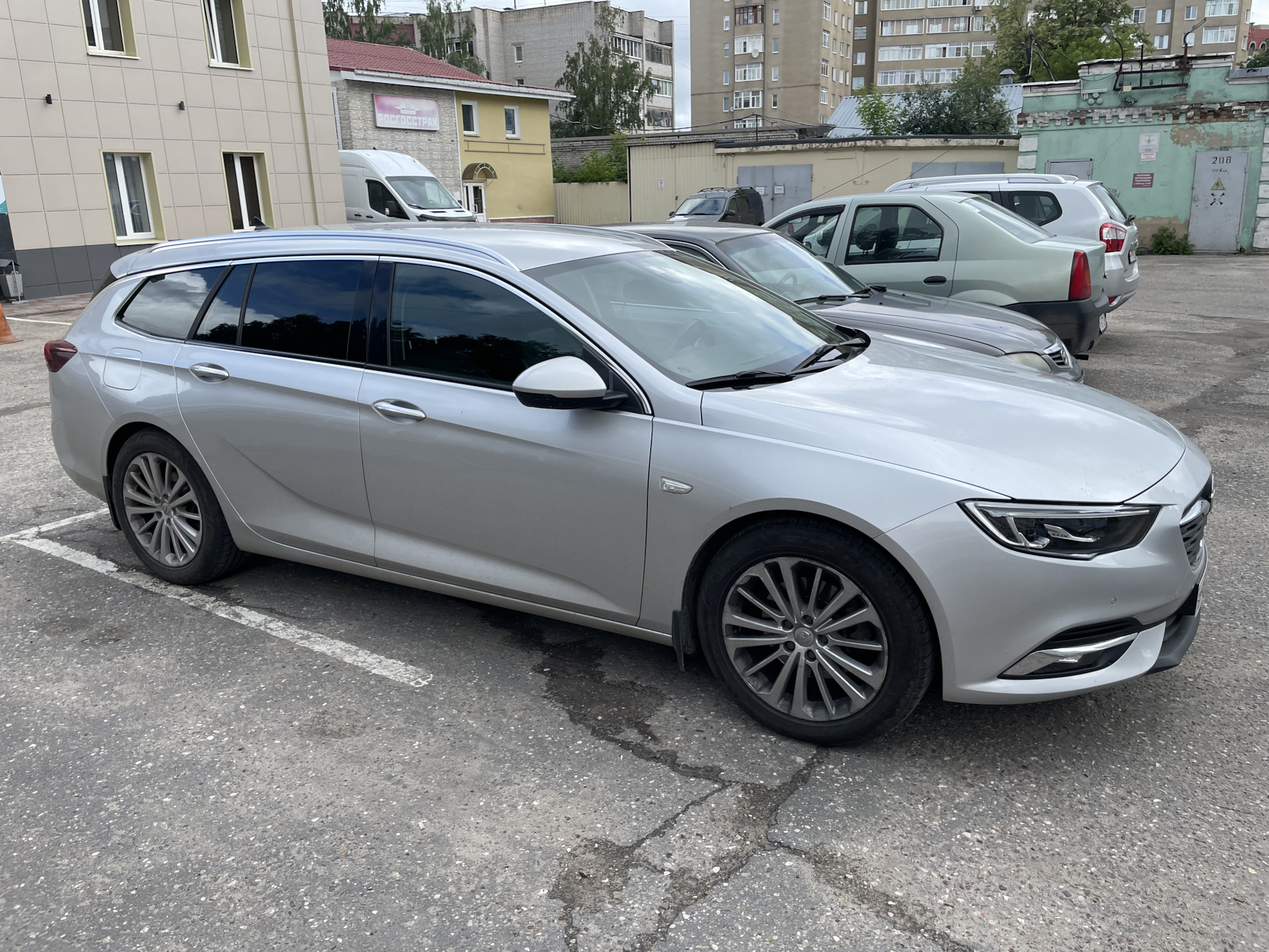 Тонировка — Opel Insignia Sports Tourer (2G), 1,5 л, 2019 года | тюнинг ...