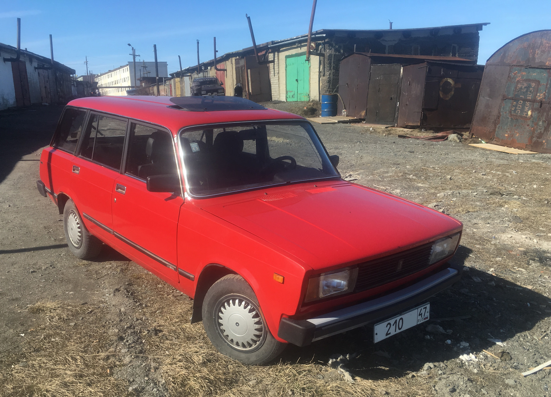 Фото с 10 мая :) — Lada Riva 1500, 1,5 л, 1992 года | фотография | DRIVE2