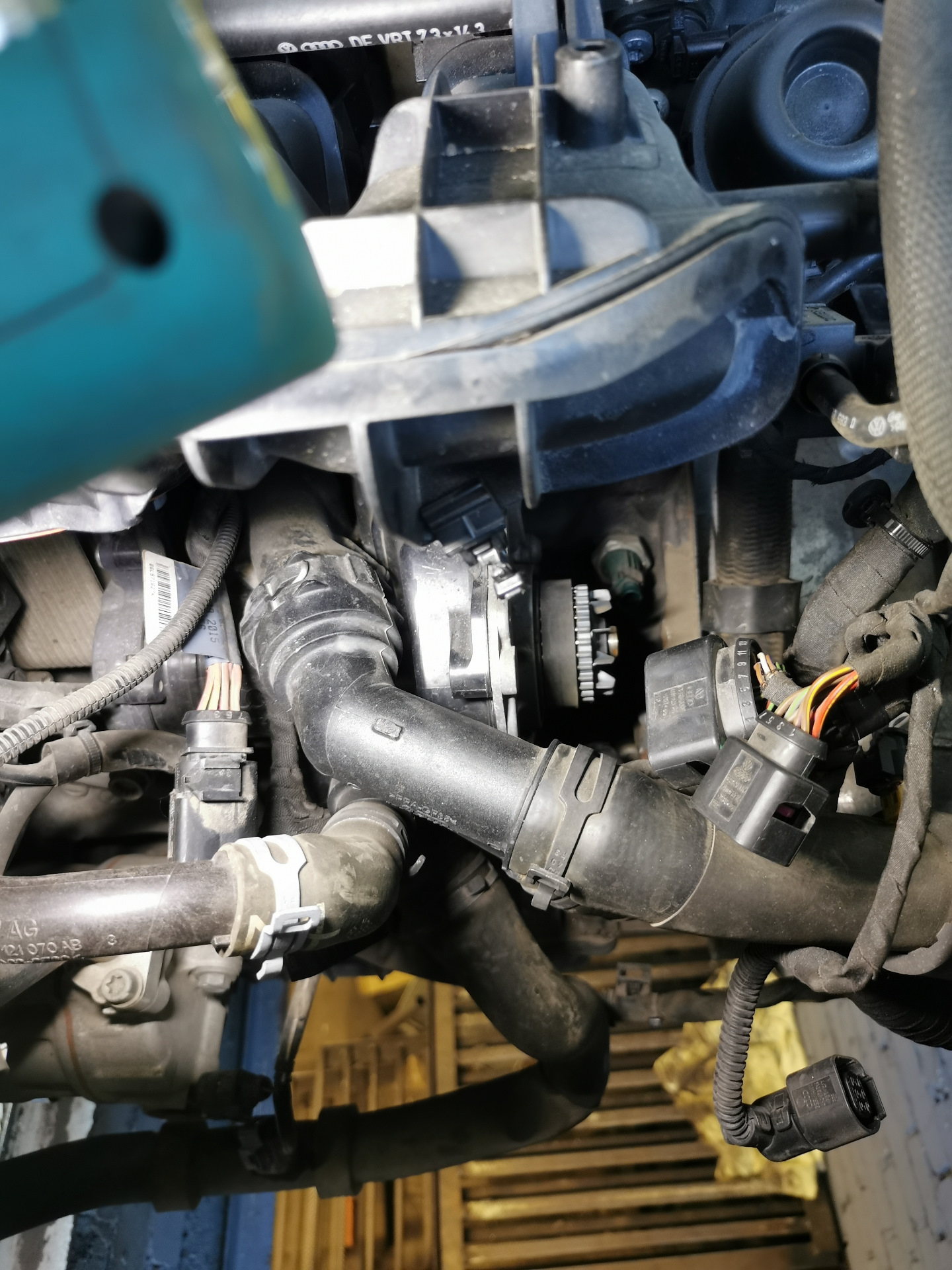 Замена помпы, мойка дроссельной и смазка — Skoda Octavia A7 Mk3, 1,8 л ...