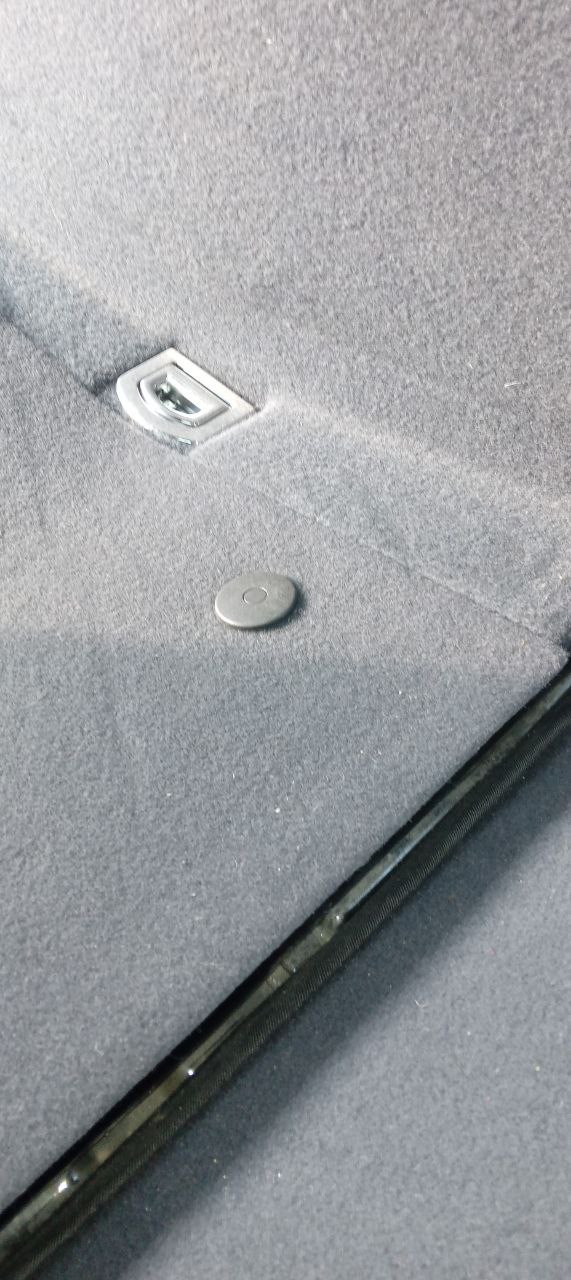 Ремонт лючка бензобака — Audi A6 (C6), 3 л, 2010 года | своими руками ...