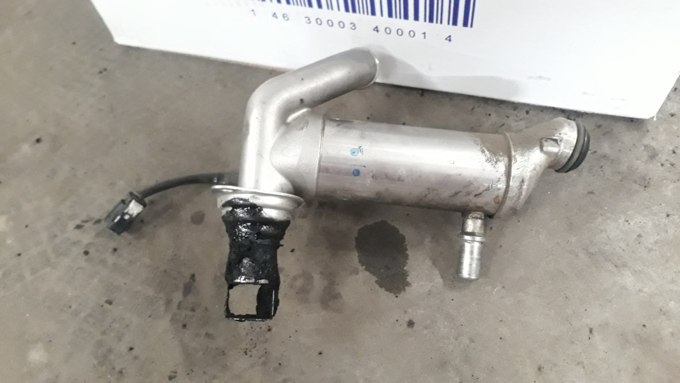 Плановое ТО: чистка впускного коллектора, замена свечи накаливания ...