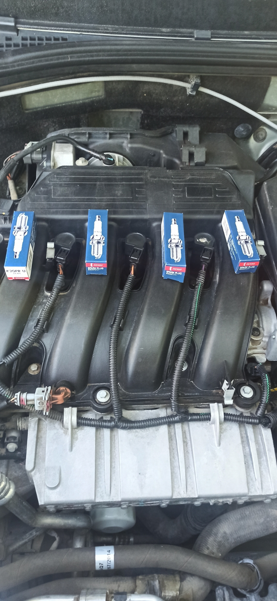 Заменил свечи зажигания — Renault Duster (1G), 2 л, 2014 года ...