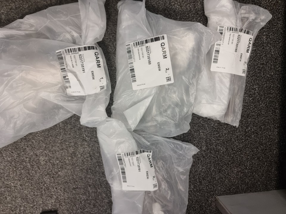 Замена подушек кузова — Toyota FJ Cruiser, 4 л, 2007 года | плановое ТО ...