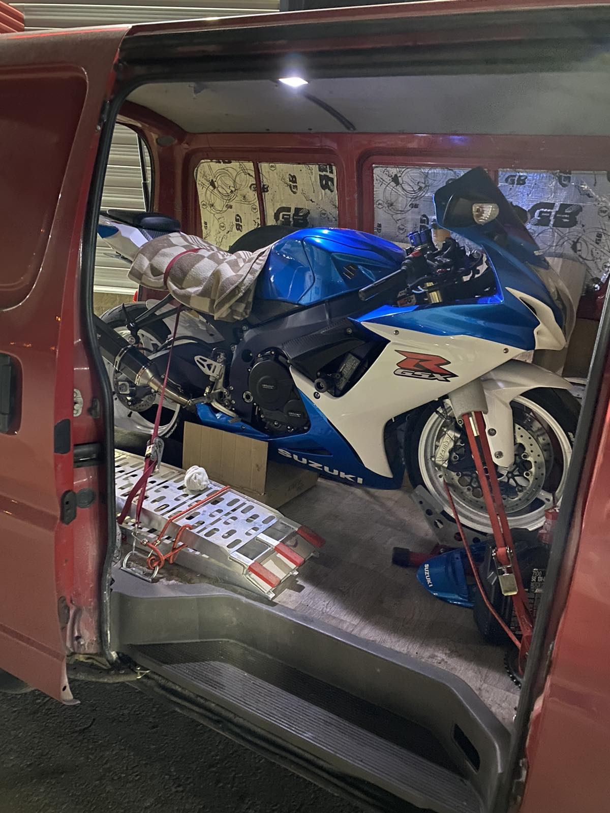 Первый дальняк — Toyota HiAce (H100), 2,4 л, 1996 года | путешествие ...