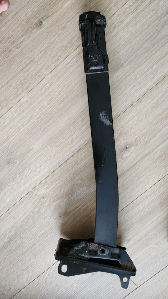 Удлинитель подрамника (правый) на Peugeot 5008 (2G), Peugeot 3008 (2G ...