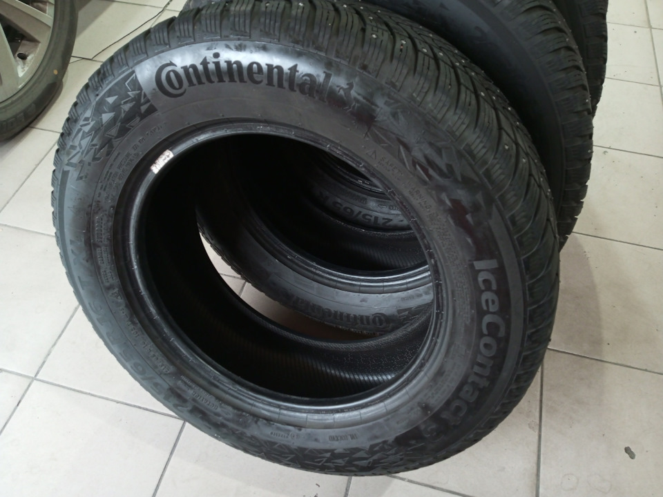 Шины зимние шипованные Continental 215/65 R16. Б/у | 20 000 ₽ в городе ...