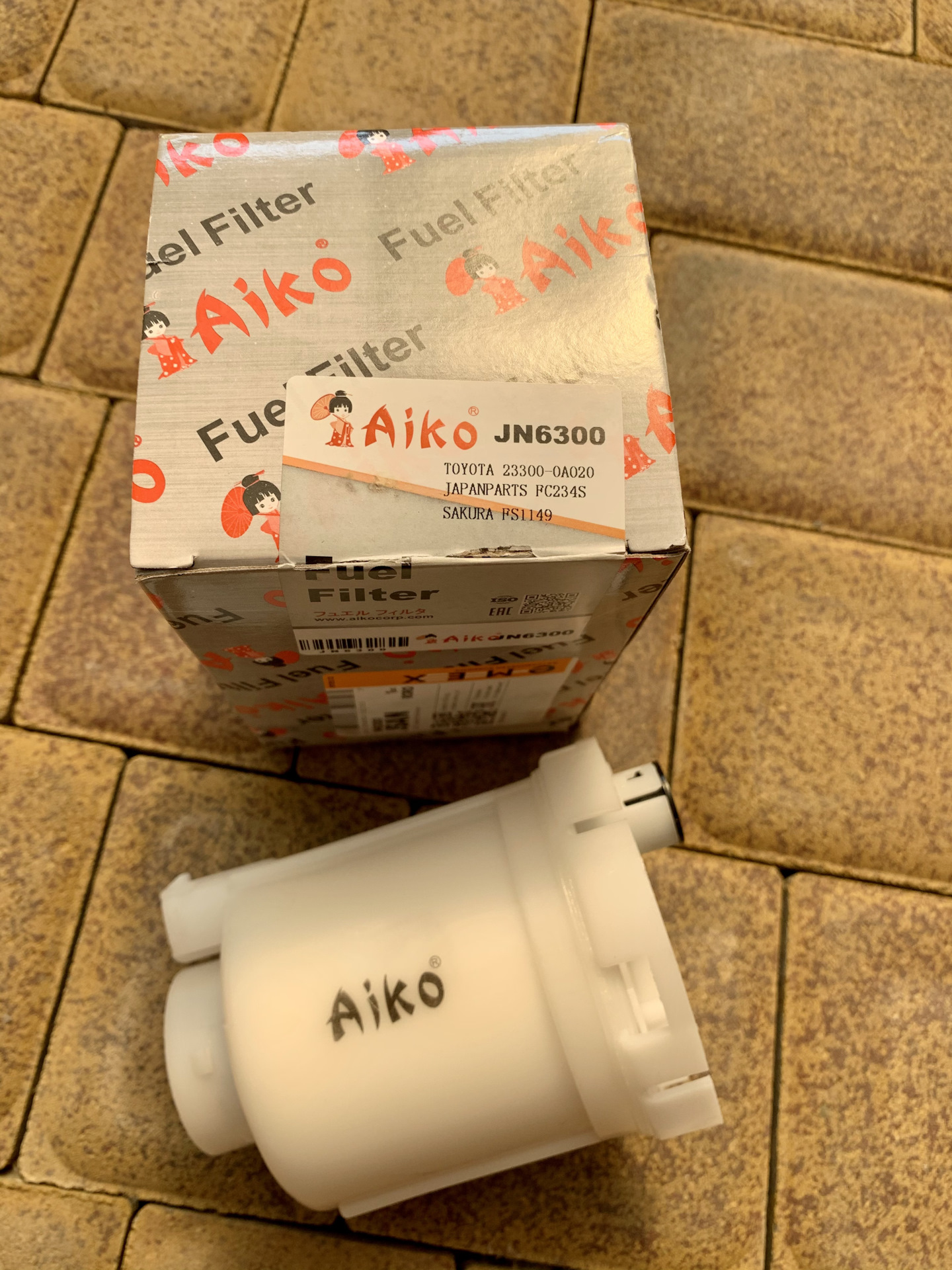 Замена топливных фильтров😝 — Toyota Mark II (110), 2 л, 2002 года ...