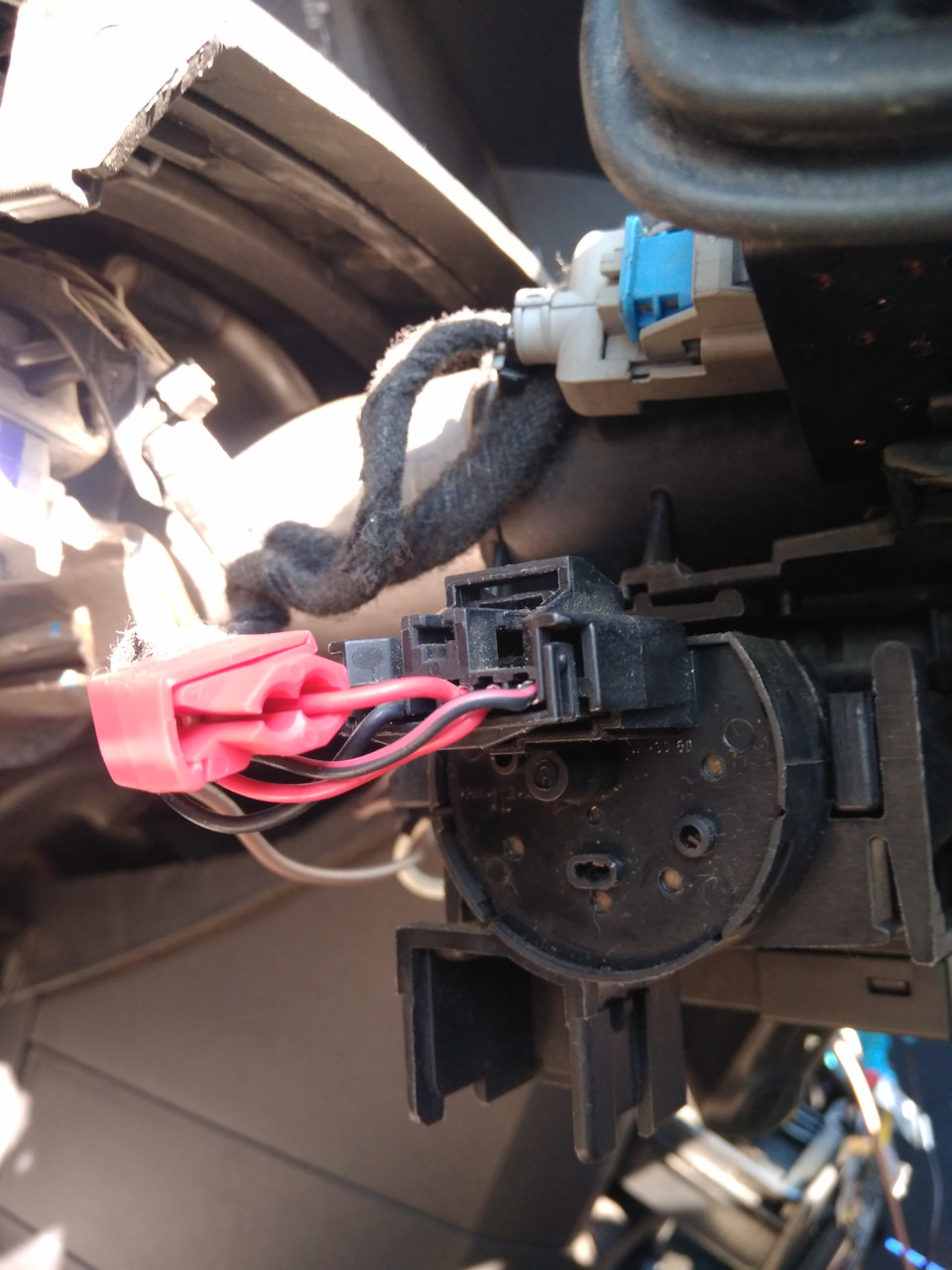 Замена старой магнитолы на eplutus ca772 — DRIVE2