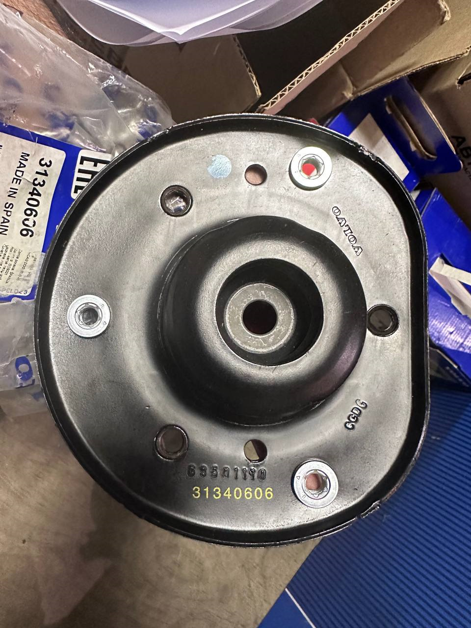 31340606 Комплект опоры амортизатора Volvo | Запчасти на DRIVE2